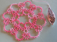 25 Motif Challenge: Hearts, Doily, Bookmarks and Snowflake